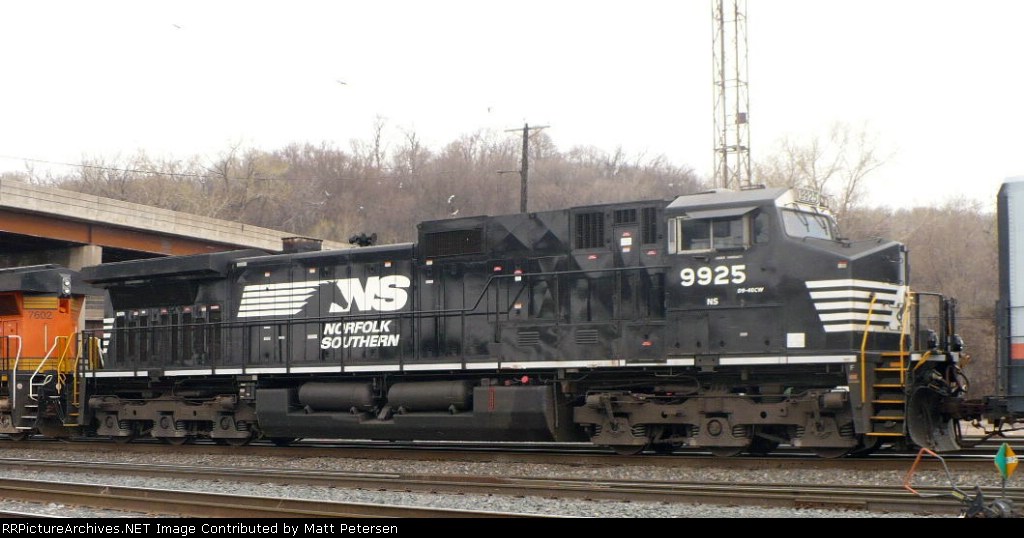 NS 9925